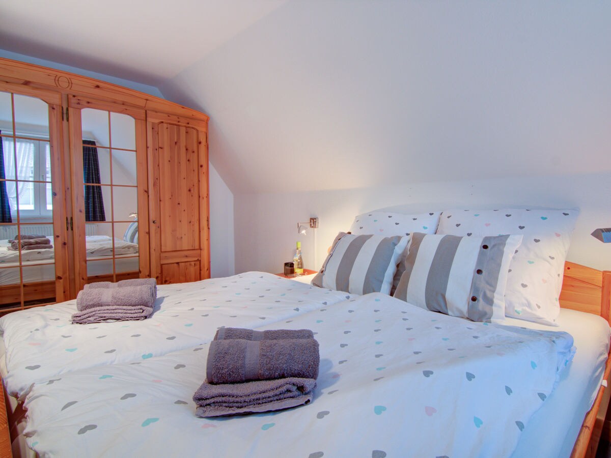 Ferienwohnung Hedum App. 1, St. Peter-Ording, Firma FeWo-Fischer - Herr ...